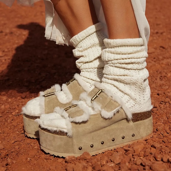 INTENTIONALLY BLANK | Shoes | Intentionally Blank Rule Breaker Sherpa ...